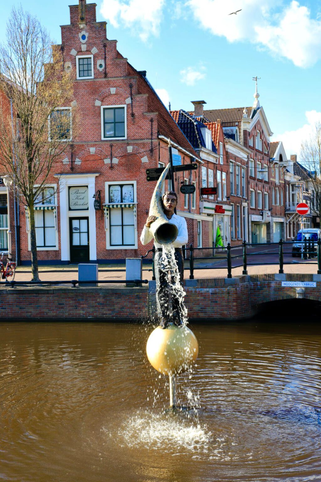 DE FONTEIN VAN FORTUNA IN SNEEK - Brekt