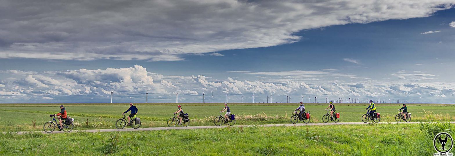 OP DE PEDALEN DOOR DE POLDER - Brekt