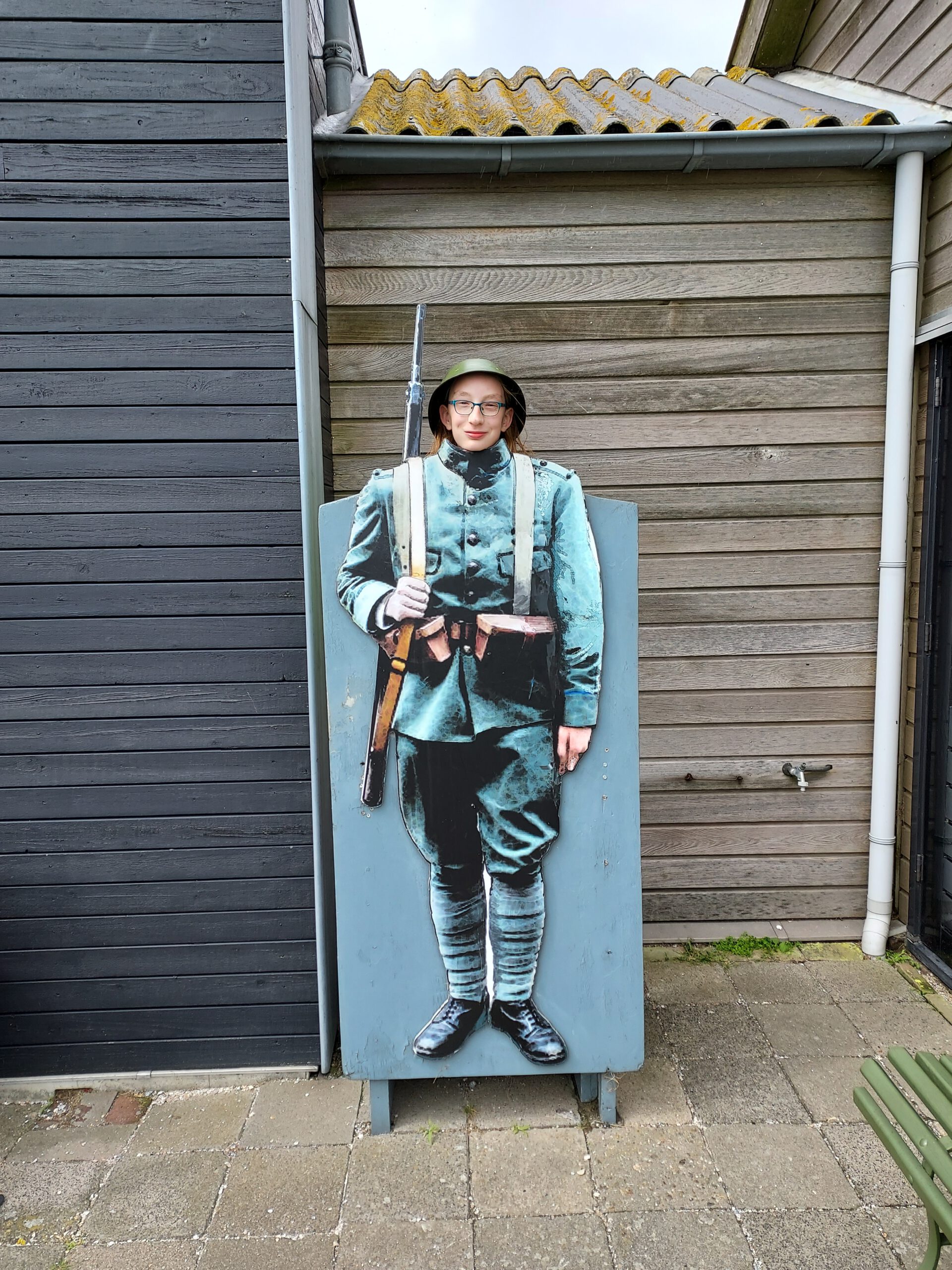 Tije Smit 10.000e bezoeker Kazemattenmuseum - Brekt