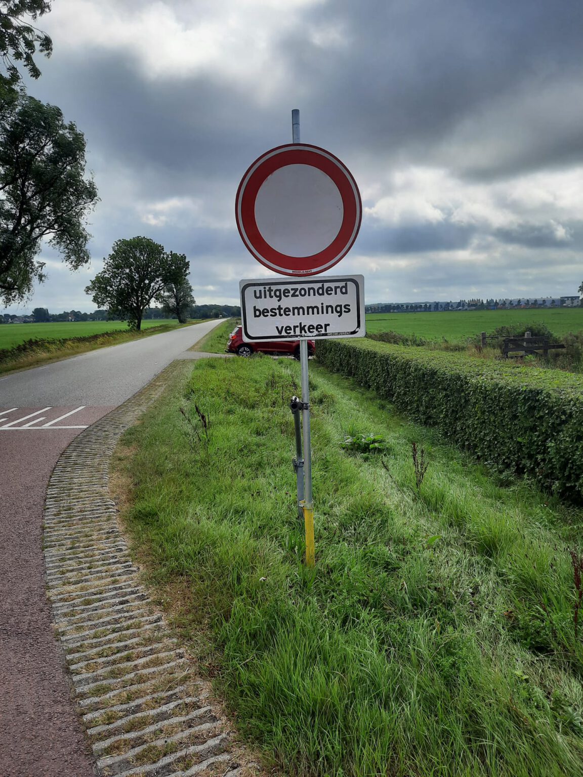 HET COLLEGE VAN SÚDWEST-FRYSLÂN HEEFT EEN BORD VOOR DE KOP. EN DE ...