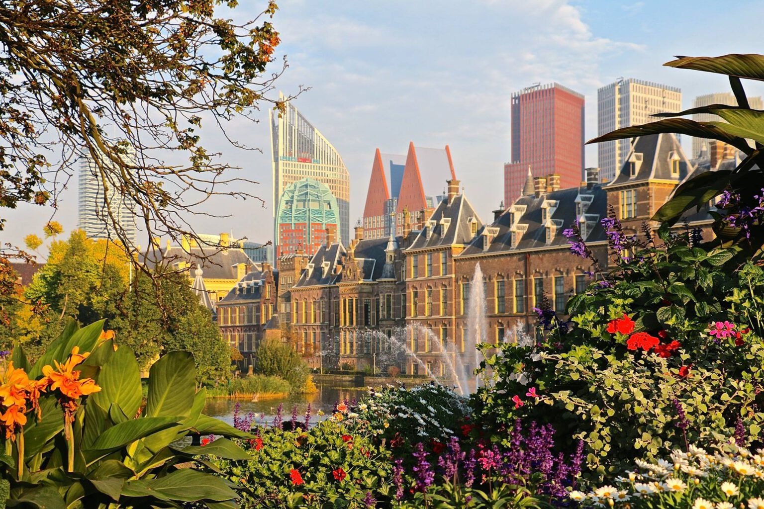 Buma nuanceert uitspraak over coalitie met VVD en GroenLinks-PvdA - Brekt